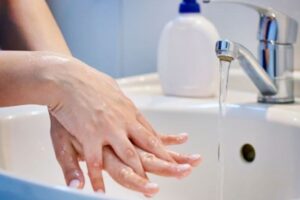 U mềm lây là gì? Nguyên nhân, dấu hiệu, cách điều trị